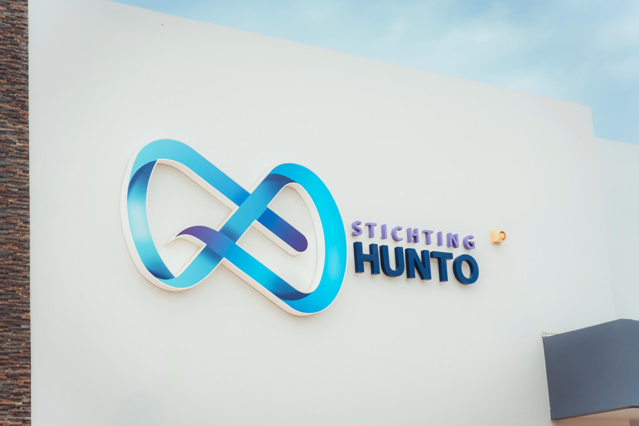 About us - Stiching hunto