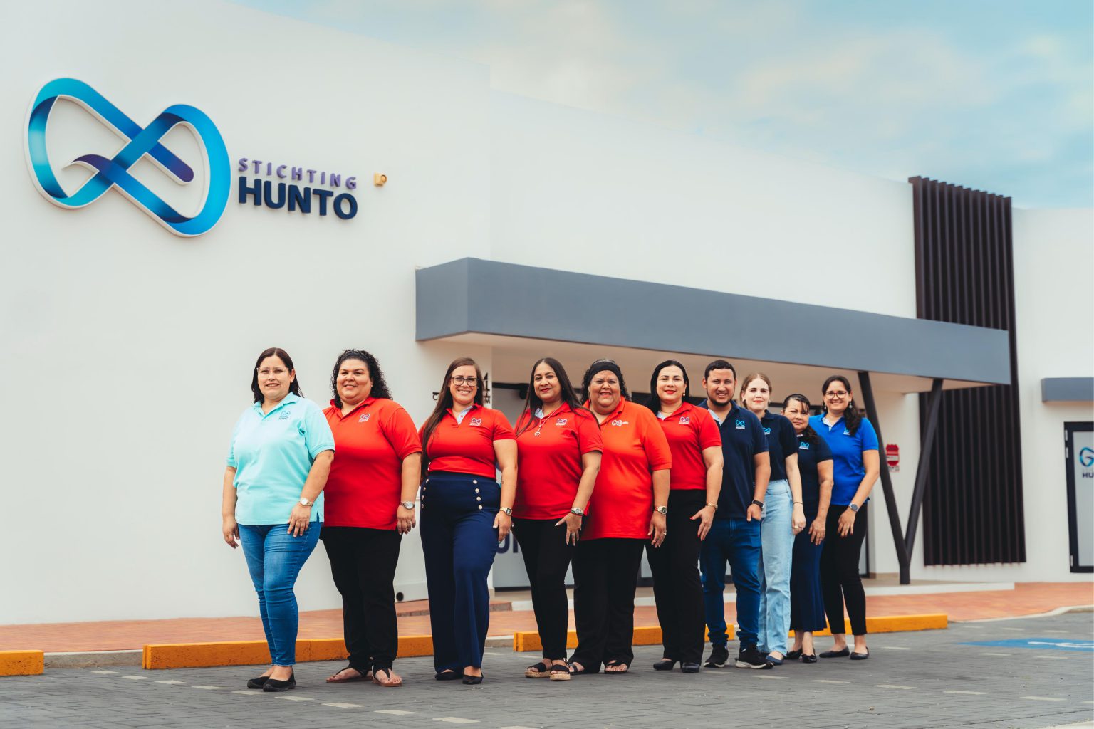 About us - Stiching hunto